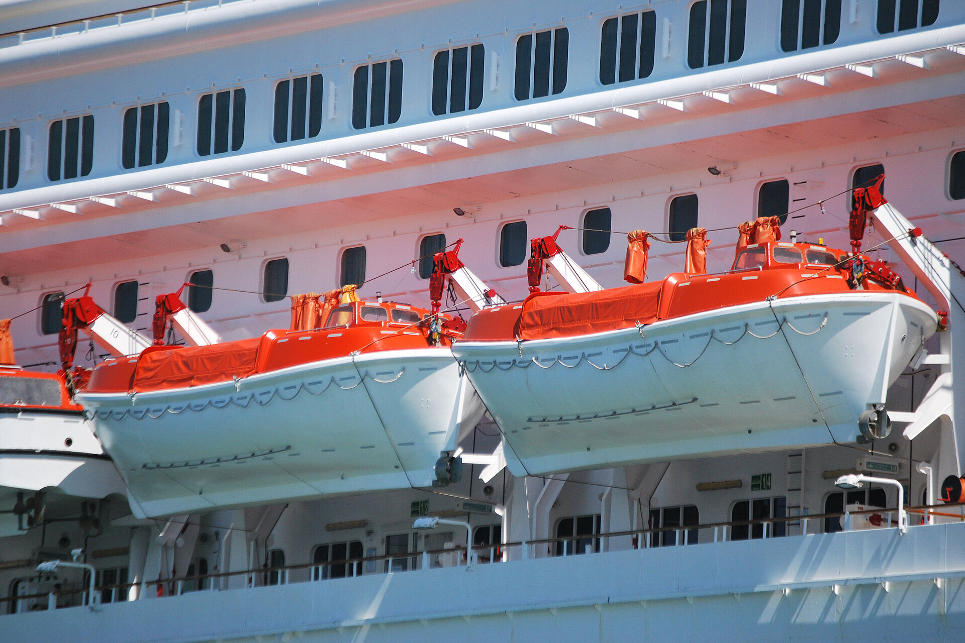 Industries & applications | HYDROSAAR